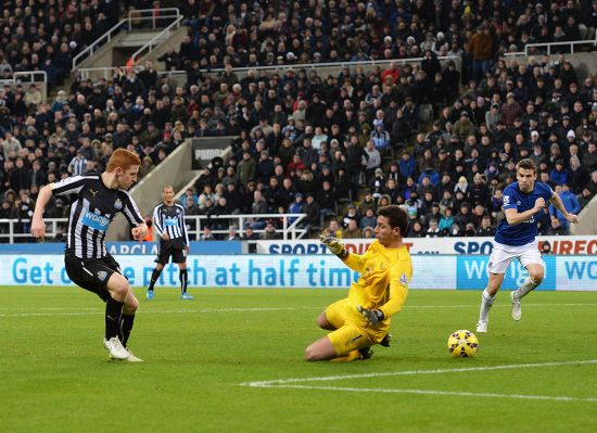 Jack Colback Newcastle United Scores Their Editorial Stock Photo ...