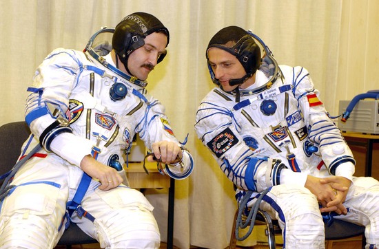Commander Alexander Kaleri Left European Space Editorial Stock Photo ...