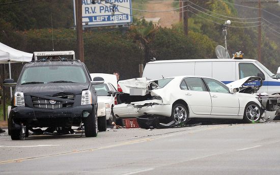 Bruce Jenner Car Accident Editorial Stock Photo - Stock Image ...