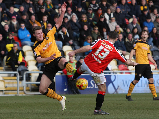 Yan Klukowski Newport County Afc Challenges Editorial Stock Photo ...