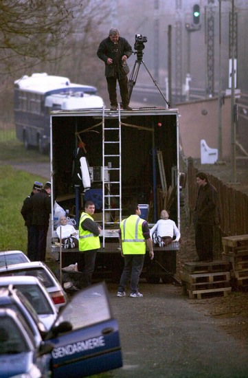 Police Undertaking Reconstruction Using Dummies Which - Foto de stock ...