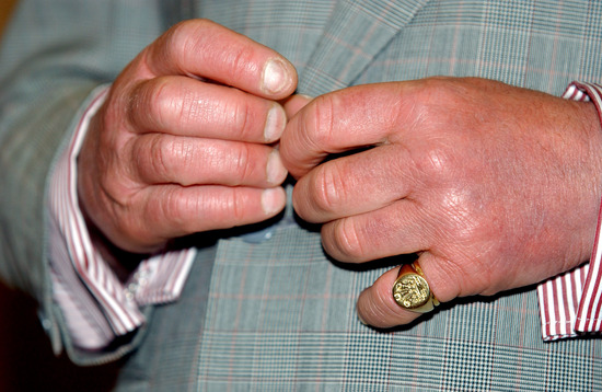 Prince Charles Wearing Gold Signet Ring - Foto de stock de contenido ...