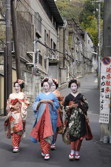 Maikos Geishas Training Near Gion District Editorial Stock Photo ...
