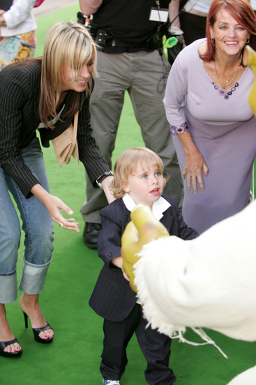 Nicole Appleton Gene Gallagher Shrek Editorial Stock Photo - Stock ...