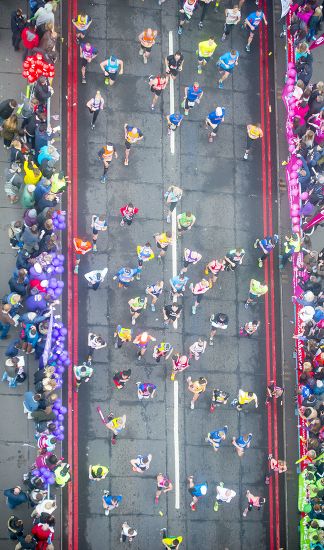 Runners London Marathon Crossing Halfway Point Editorial Stock Photo ...