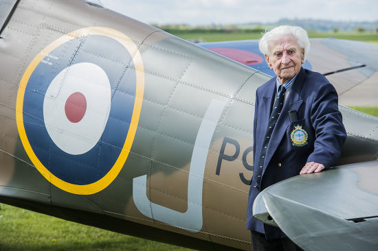 Ken Wilkinson 96 Veteran Raf Pilot Editorial Stock Photo - Stock Image ...