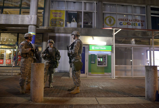 Soldiers National Guard Enforce Curfew Baltimore Editorial Stock Photo ...