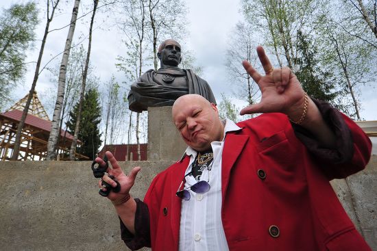 Russian Artist Stas Baretsky Monument Russian Editorial Stock Photo ...