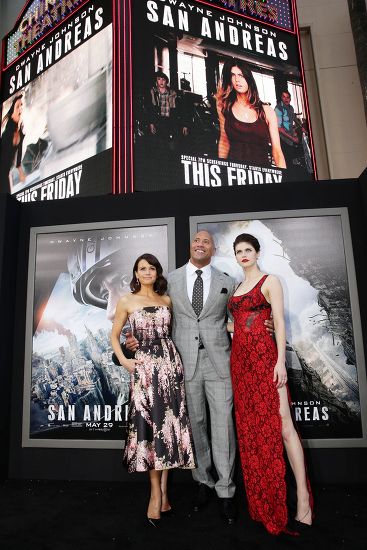 Carla Gugino Dwayne Johnson Alexandra Daddario Redaktionelles Stockfoto