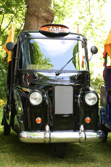 London Black Cab Rickshaw Editorial Stock Photo - Stock Image ...