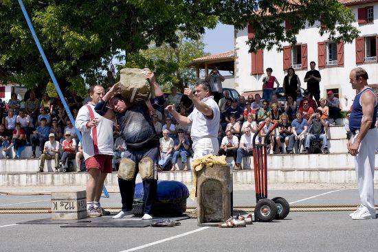 Stonelifting Basque Strength Competition Saint Basque Editorial Stock ...