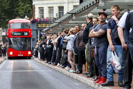 Commuters Queuing Buses Outside Victoria Station Editorial Stock Photo ...