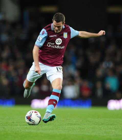 Jordan Veretout Aston Villa Shoots Editorial Stock Photo - Stock Image ...
