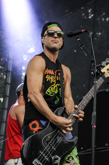 Reggae Rock Band Pepper Gets Audience Editorial Stock Photo - Stock ...