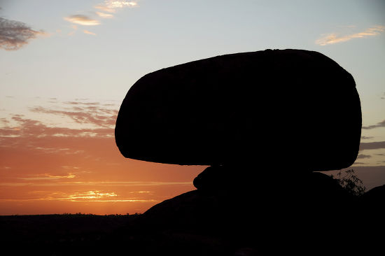 Silhouette Devils Marbles Karlu Karlu Sunset Editorial Stock Photo ...