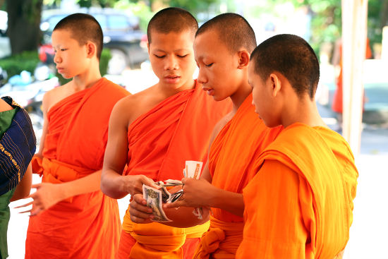 Monks Collecting Money Donated Wat Inpeng Editorial Stock Photo - Stock ...