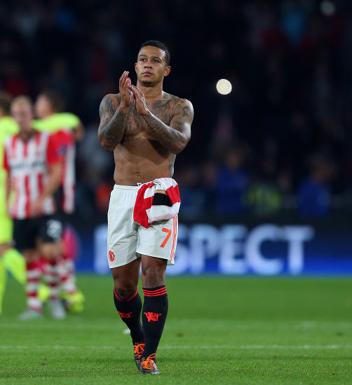 Memphis Depay Manchester United Shows Look Editorial Stock Photo ...