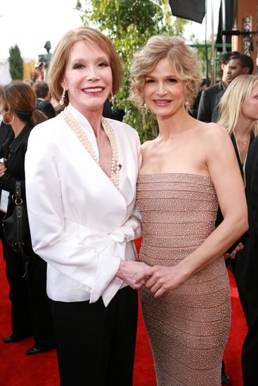 Mary Tyler Moore Kyra Sedgwick Editorial Stock Photo - Stock Image ...