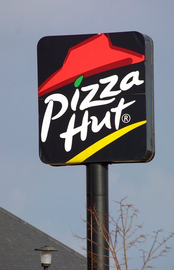 Pizza Hut Restaurant Sign Retail Park Editorial Stock Photo - Stock ...