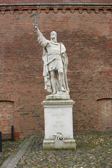 Statue Albrecht Bear Citadel Spandau Berlin Editorial Stock Photo ...