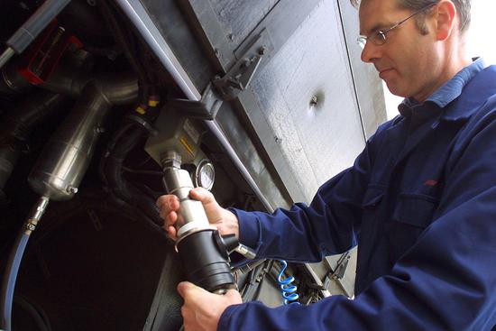 Technician Connecting Fuel Hose Order Fill Editorial Stock Photo ...