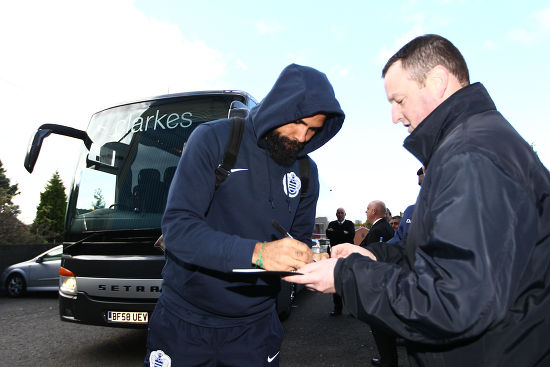 Sandro Queens Park Rangers Signs Autographs Editorial Stock Photo ...