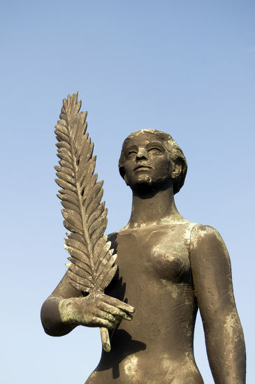 Sculpture Woman Soviet Heroic Memorial Statue Editorial Stock Photo ...