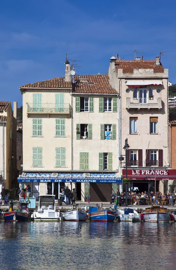 Waterside Bar Cassis Harbour Provence France Editorial Stock Photo ...