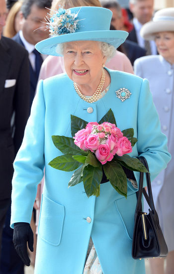 Queen Elizabeth Ii Arrivea Customs Wharf Editorial Stock Photo - Stock ...