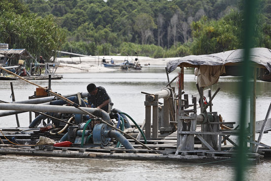 Gold Mine Kalimantan Indonesia Editorial Stock Photo - Stock Image ...