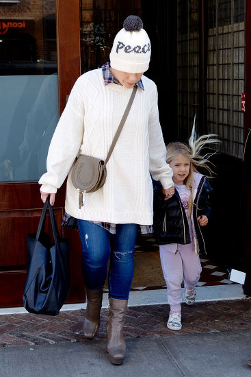 Alecia Beth Moore Daughter Willow Sage Editorial Stock Photo - Stock ...