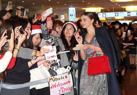 Miranda Kerr Fans Editorial Stock Photo - Stock Image | Shutterstock