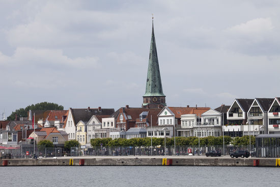 Ostpreussenkai St Lawrences Church Behind Travemunde Editorial Stock ...