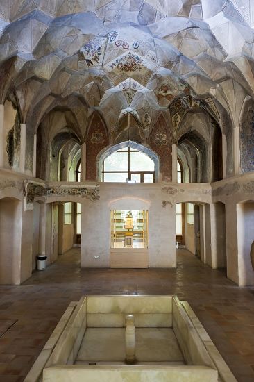 Interior Ceiling Stalactite Shape Water Basins Editorial Stock Photo ...