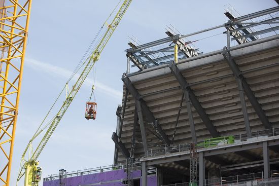 Construction Worker Cage Being Lifted Onto Editorial Stock Photo ...