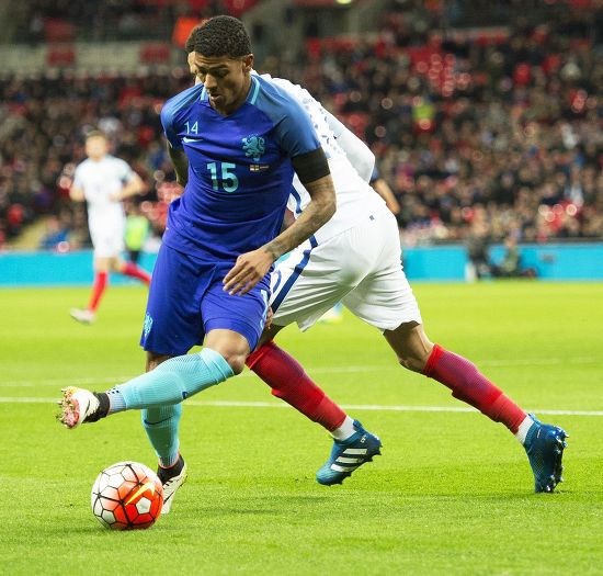 Patrick Van Aanholt Flexing His Leg Editorial Stock Photo - Stock Image ...