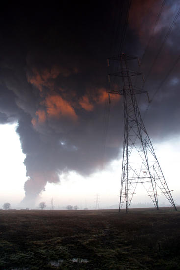 Smoke Fire Following Explosios Buncefield Fuel Editorial Stock Photo ...