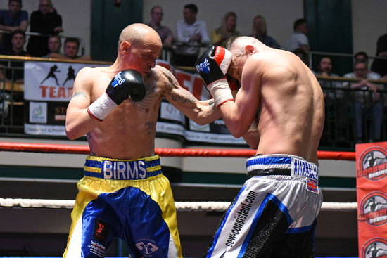 David Birmingham L Defeats Kristian Laight Editorial Stock Photo ...