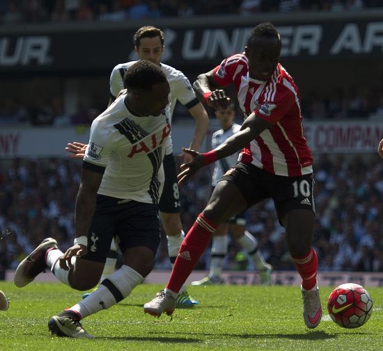 Sadio Mane Danny Rose Battle Ball Editorial Stock Photo - Stock Image ...