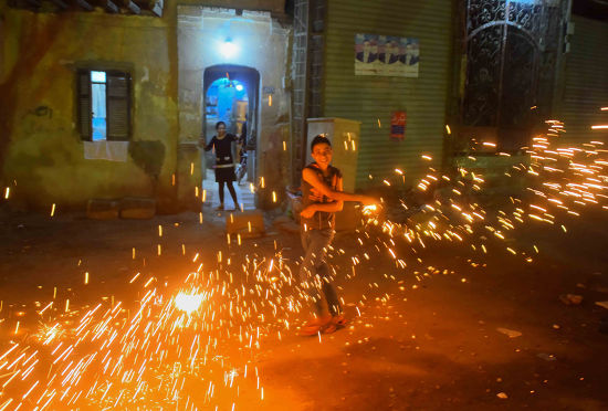 Egyptian Children Play Fire Crackers Celebrating Editorial Stock Photo ...