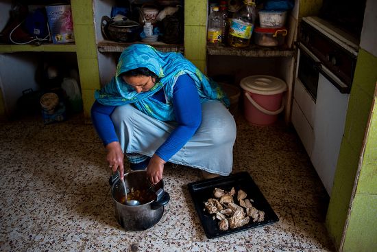 Refugee Woman Cooking Chicken House Editorial Stock Photo - Stock Image ...