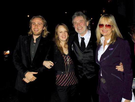 Jason Lawson Carly Witney Leigh Lawson Foto de stock de contenido ...