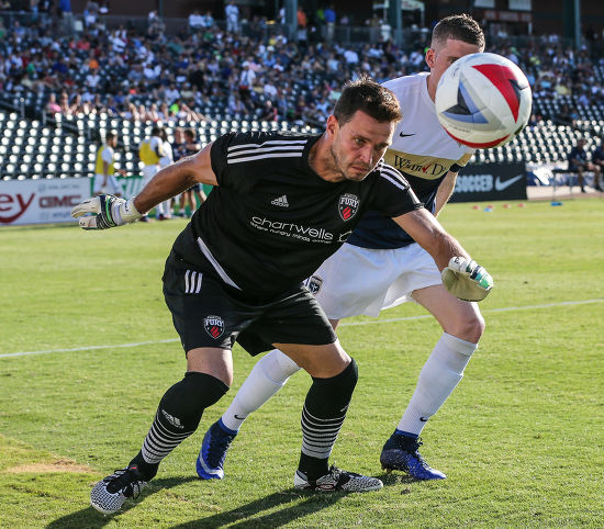 Fc Ottawa Fury Goalie Romuald Peiser Editorial Stock Photo - Stock ...