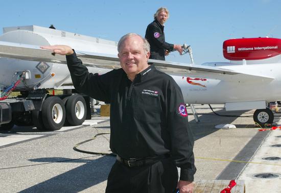 Steve Fossett Richard Branson Globalflyer Aircraft Editorial Stock ...