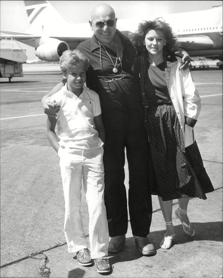 Actor Telly Savalas Girlfriend Julie Houland - Foto de stock de ...
