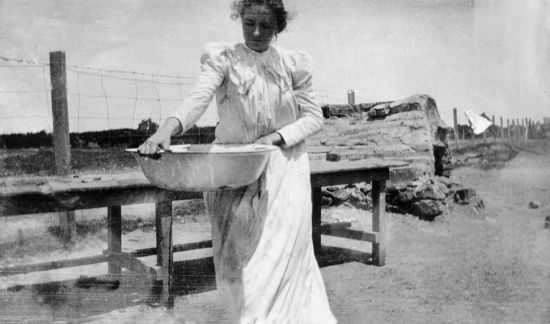 Boer Woman Preparing Vegetables Dinner Concentration Editorial Stock ...