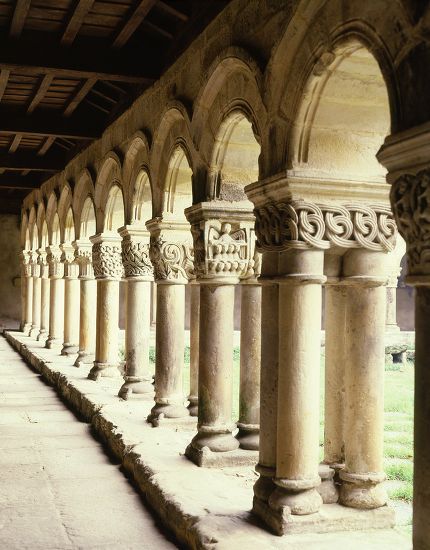 Double Pillared Colonnade Carved Capitals Cloister Editorial Stock ...