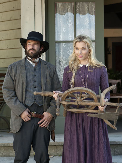 Luke Perry Lara Gilchrist Editorial Stock Photo - Stock Image ...