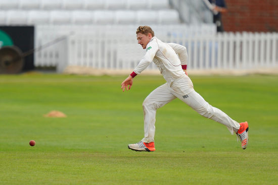 Dom Bess Somerset Fielding Ball During Editorial Stock Photo - Stock ...