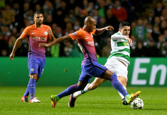 Tomas Rogic Celtic Action Against Manchester Editorial Stock Photo ...